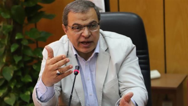 بأجر كامل القوى العاملة تصدر بيانا بشأن إجازة الخميس للقطاع الخاص