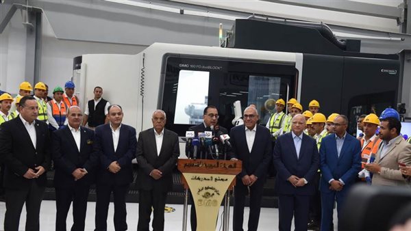 رئيس الوزراء الإسراع في إصدار التراخيص للمشروعات التي تتمتع بمنظومة